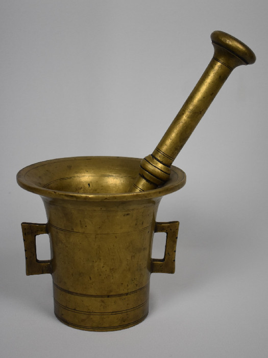 Mojar vechi din bronz cu pistil | Piuă masivă – La Belle Époque